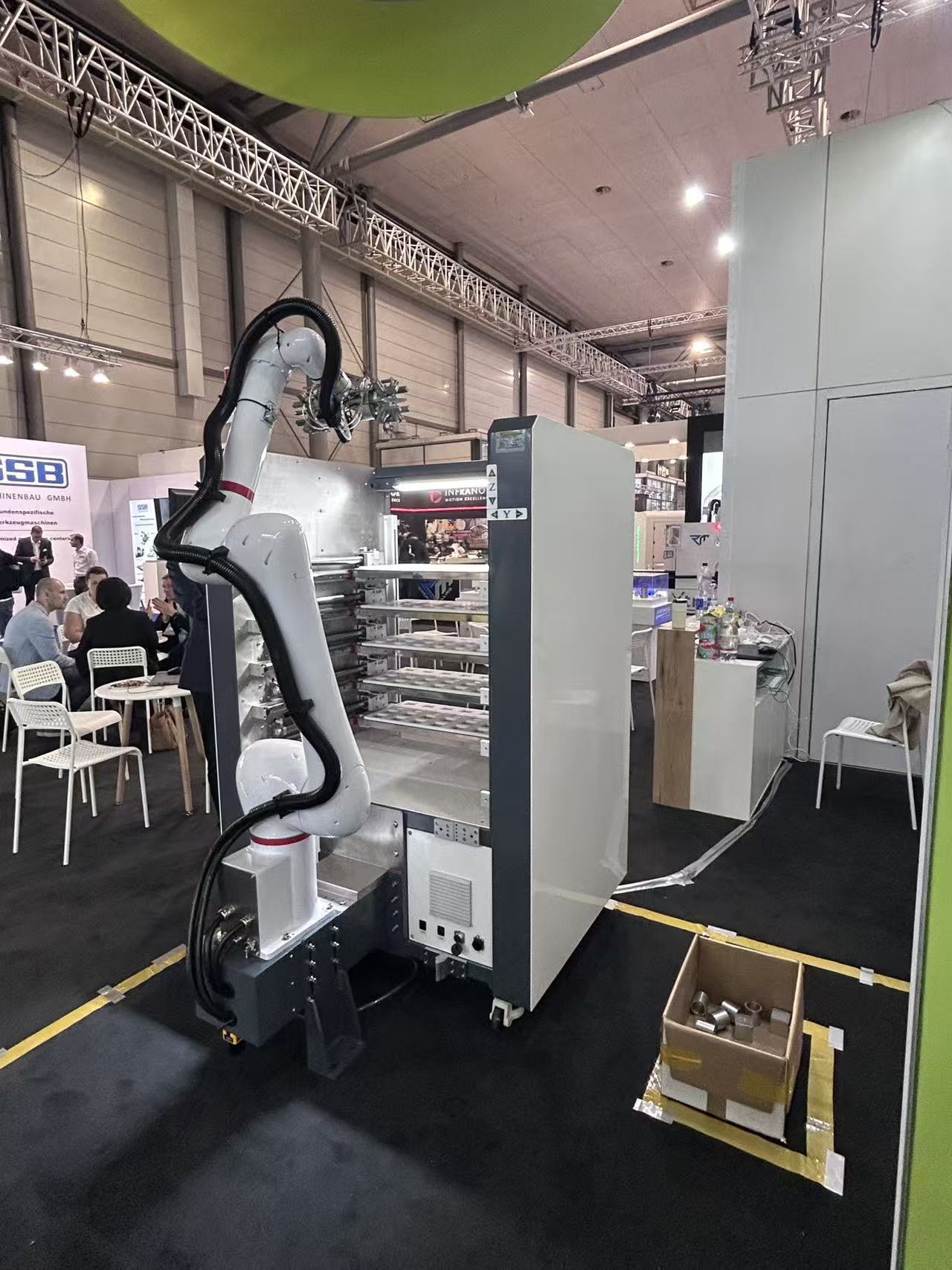 XV Technology ML series robotic workstation in emo exhibition - Wuhan XV Technology Co,Ltd.